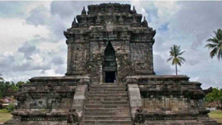 Kerajaan Tarumanagara: Sejarah Peninggalan dan Warisan Budaya
