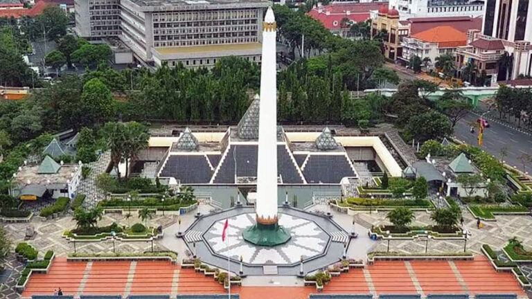Monumen-Monumen Elok di Surabaya: Sejarah yang Terukir dalam Batu